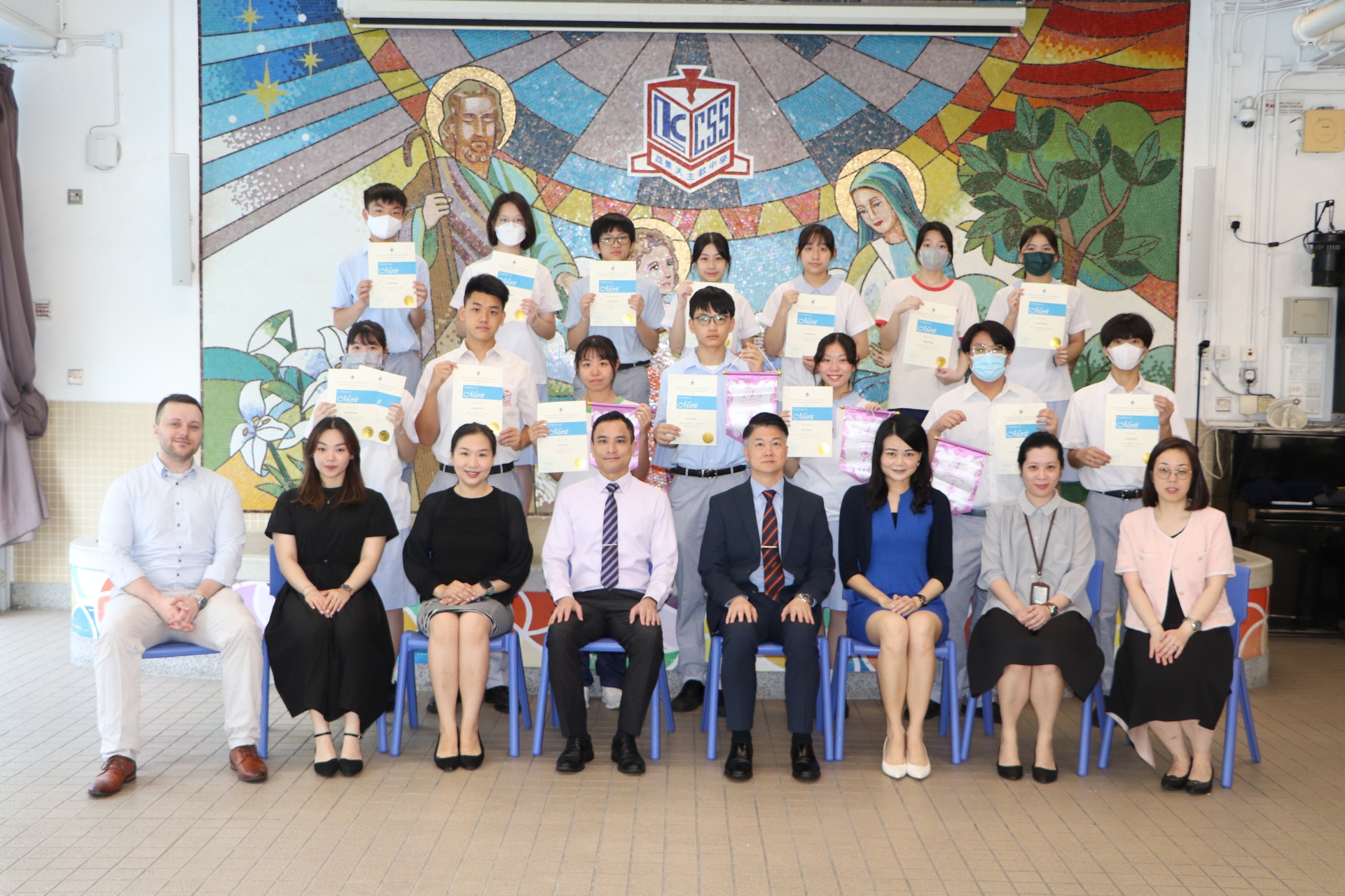 荔景天主教中學 Lai King Catholic Secondary School - View PhotoAlbums